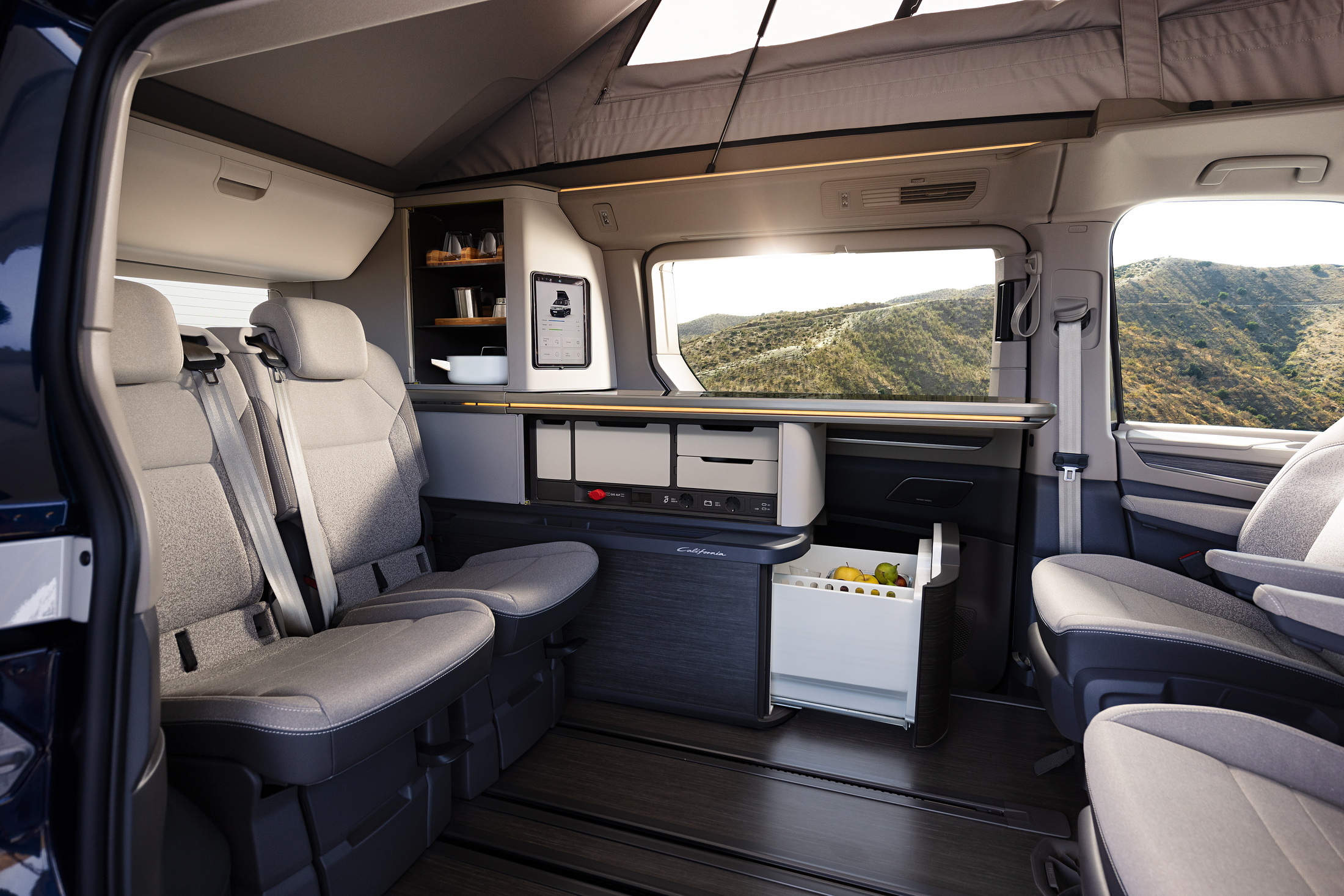 VW Unveils New PHEV California Concept With More Batteries And Doors ...