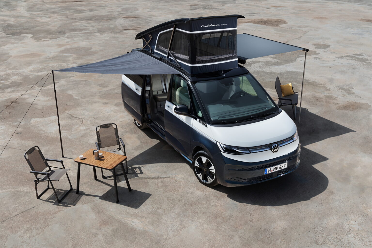VW Unveils New PHEV California Concept With More Batteries And Doors ...