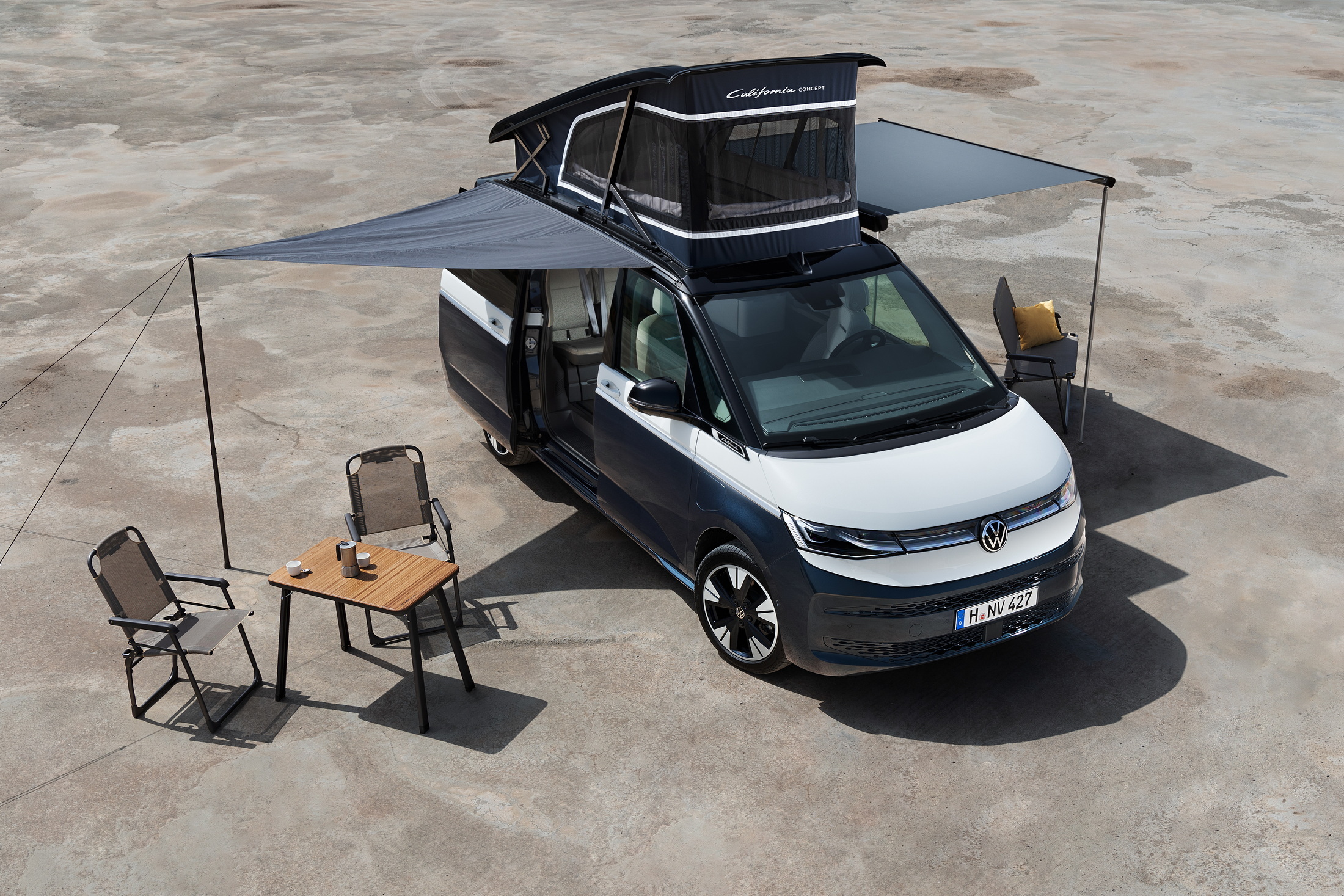 VW Unveils New PHEV California Concept With More Batteries And Doors ...