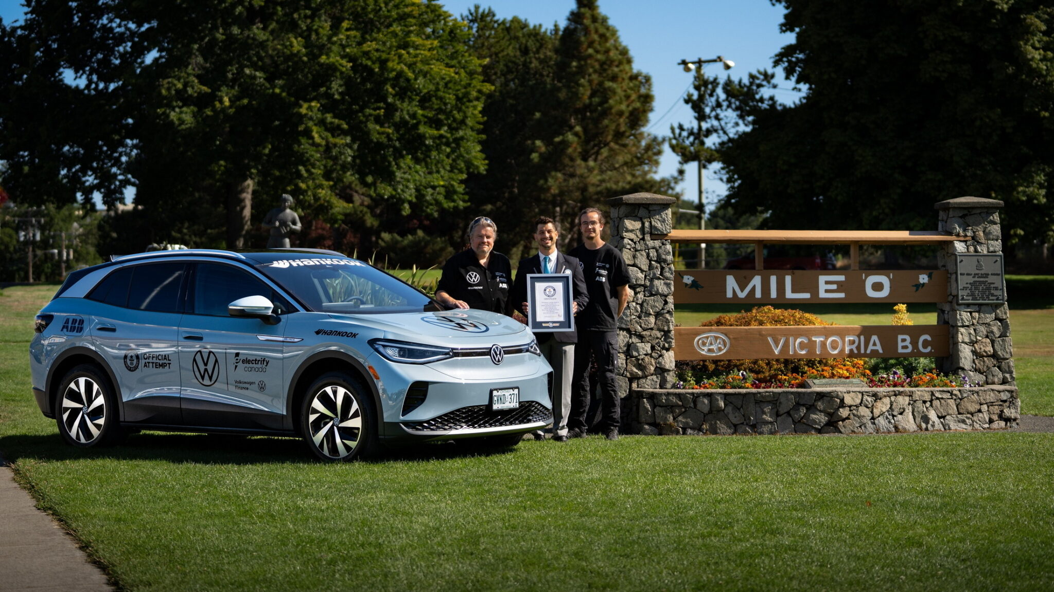 VW ID.4 Crosses Canada In Just 18 Charges, Setting World Record | Carscoops