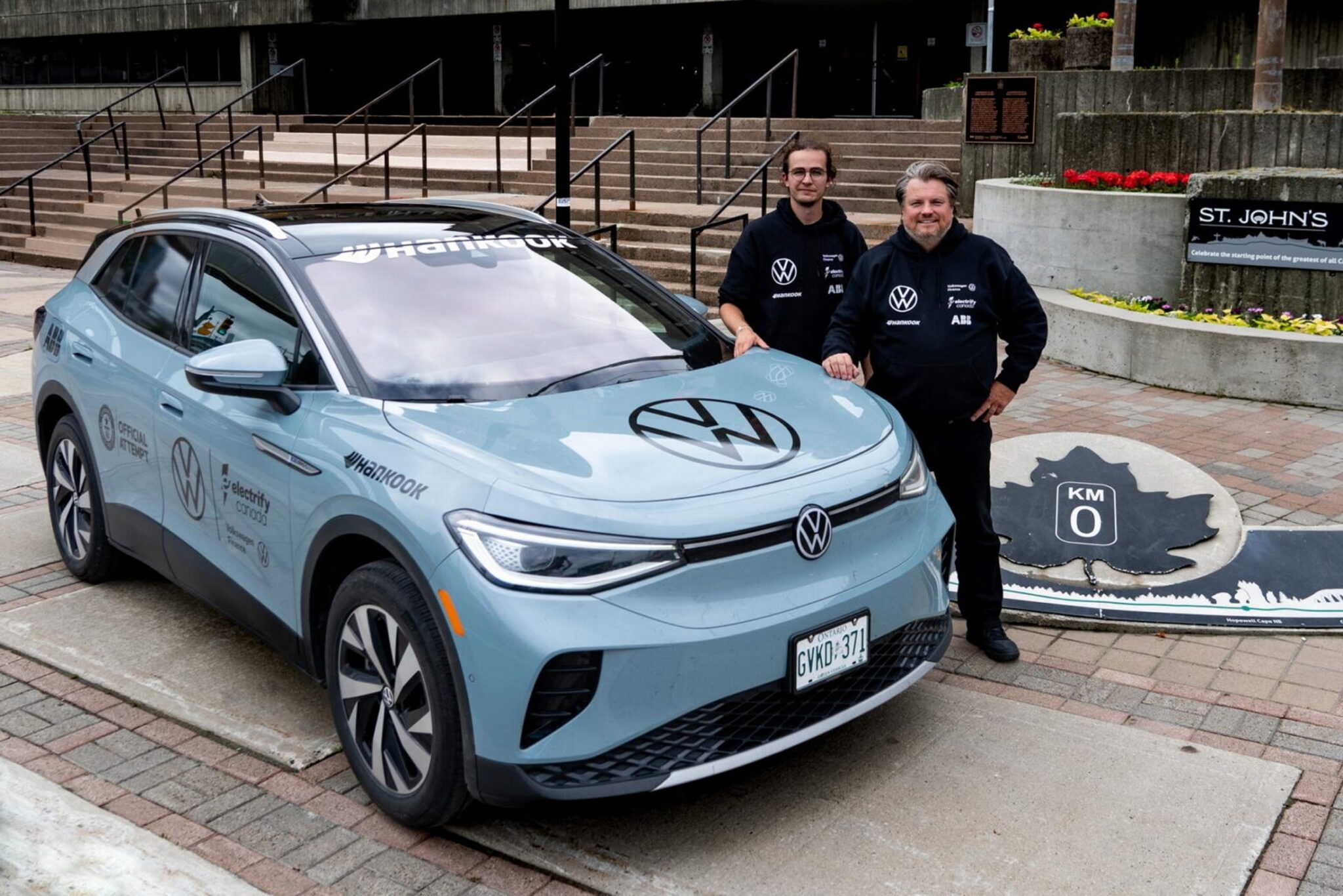 VW ID.4 Crosses Canada In Just 18 Charges, Setting World Record | Carscoops