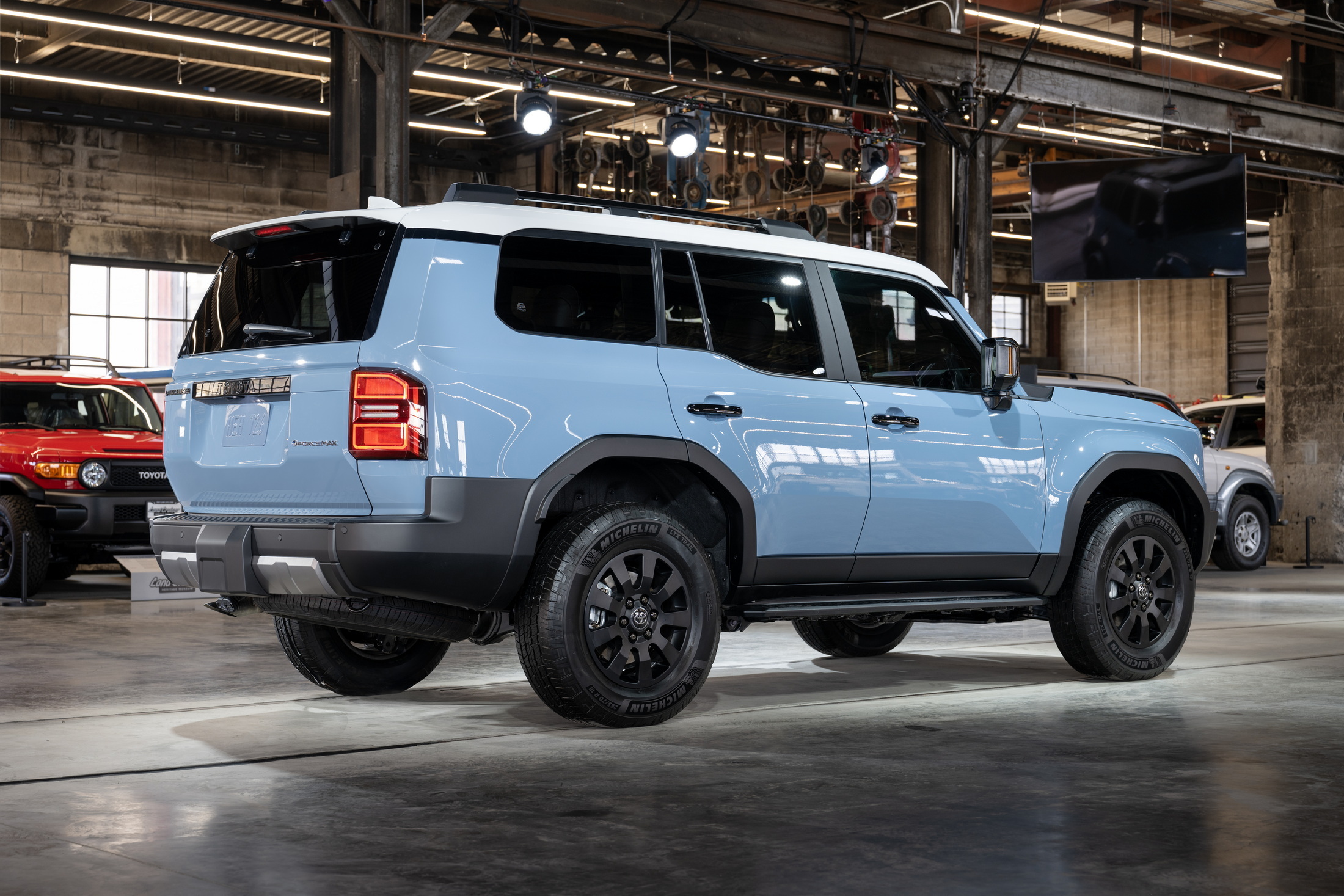 2024 Toyota Land Cruiser Returns To America With Hybrid Power And Huge ...