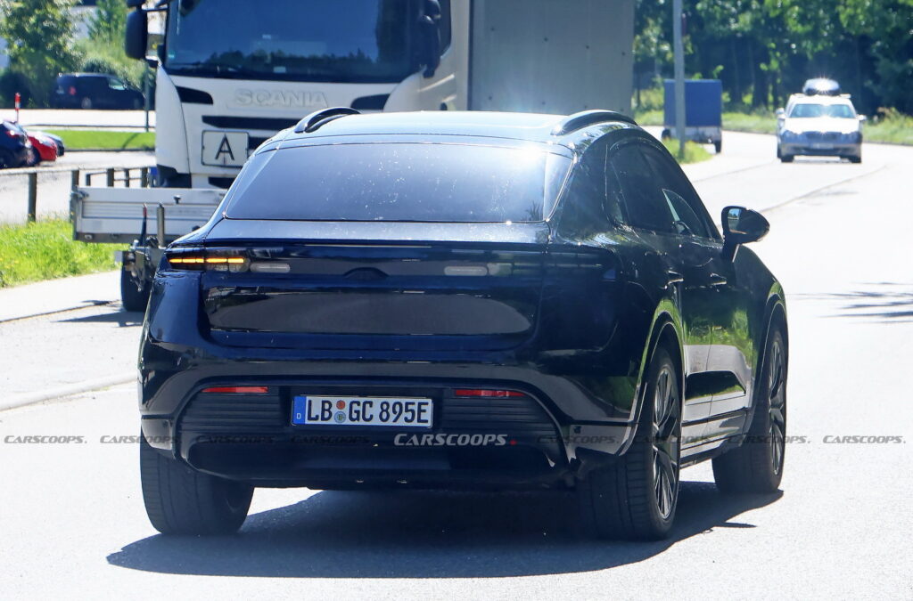 New Porsche Macan EV Reveals Triple-Screen Interior And Augmented ...