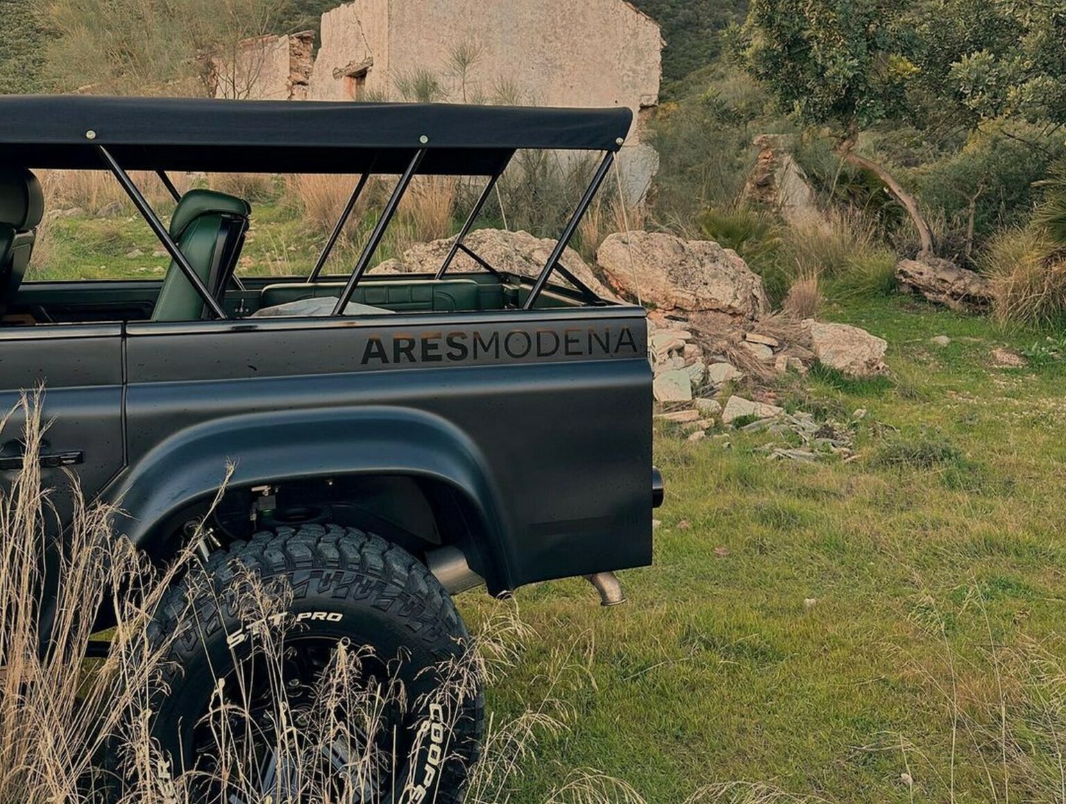 Ares Modena’s Land Rover Defender Cabrio Is The Ultimate Off-Road ...