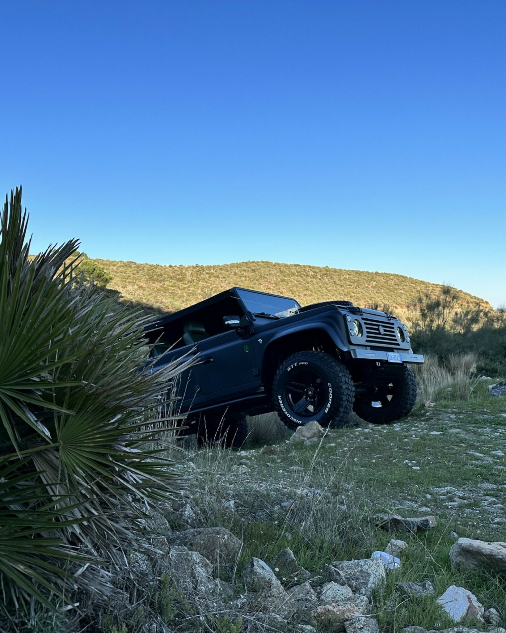 Ares Modena’s Land Rover Defender Cabrio Is The Ultimate Off-Road ...