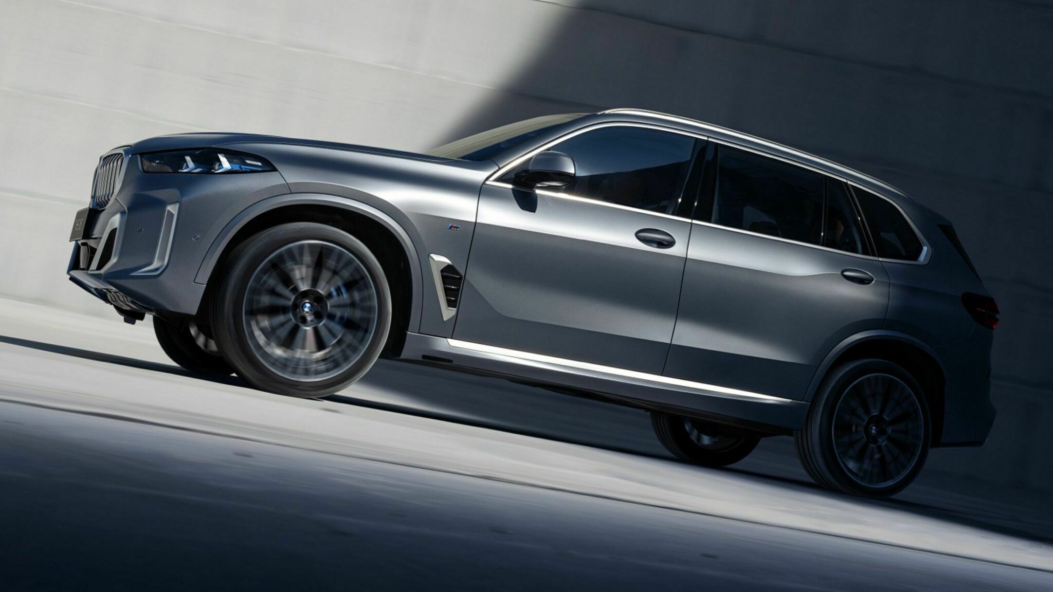China’s BMW X5 Li Gets An Early Facelift, Retains The X7-Matching ...