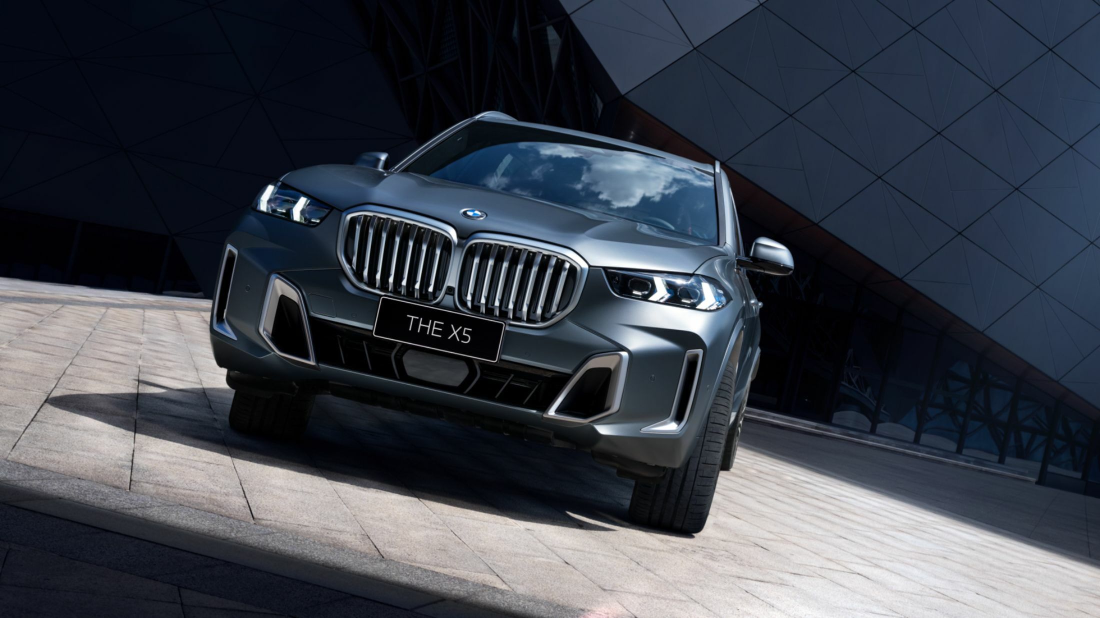 China’s BMW X5 Li Gets An Early Facelift, Retains The X7-Matching ...