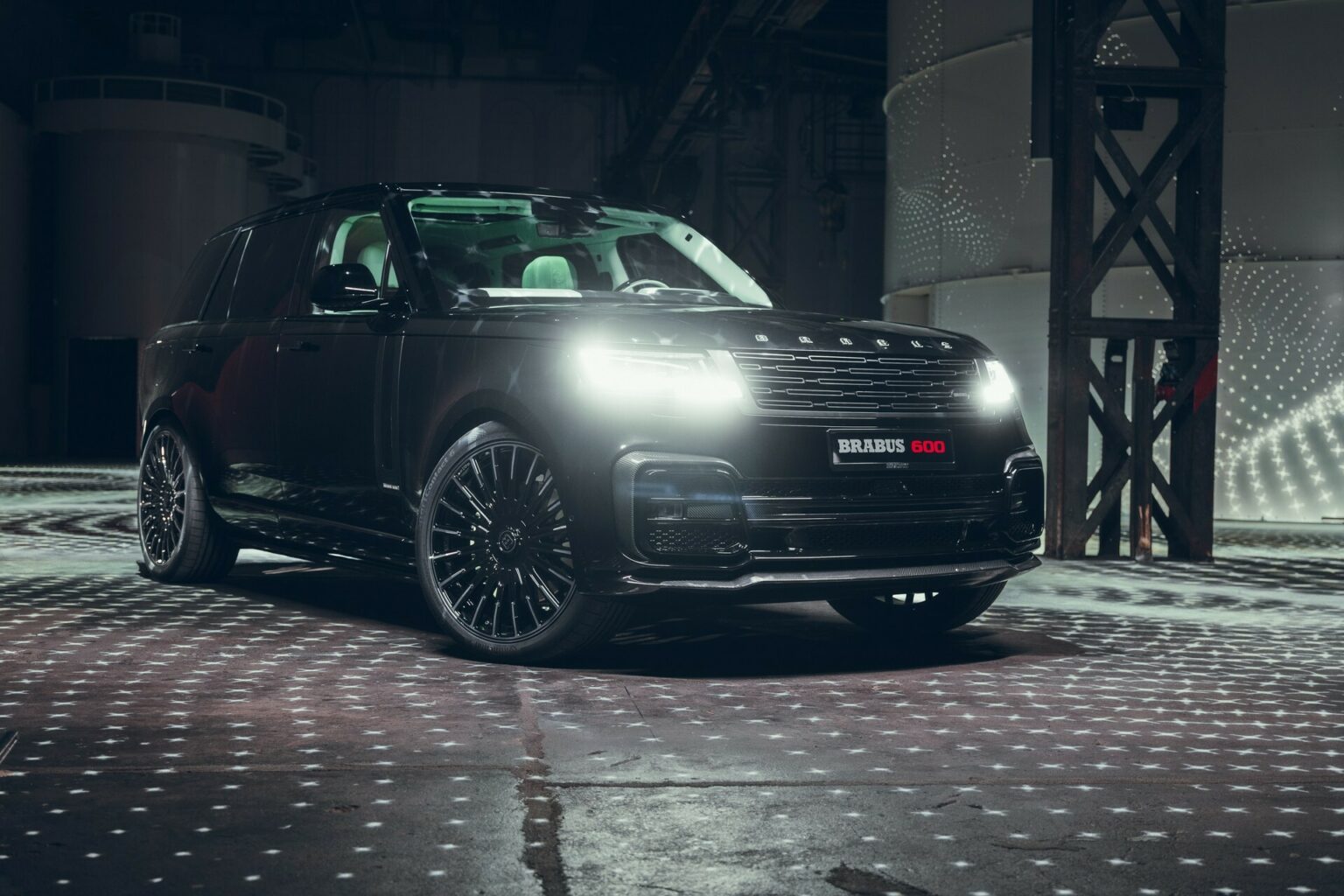 Brabus 600 Is A Range Rover P530 With A Pistachio Green Interior ...