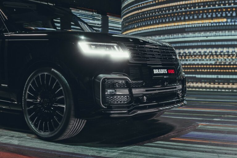 Brabus 600 Is A Range Rover P530 With A Pistachio Green Interior ...