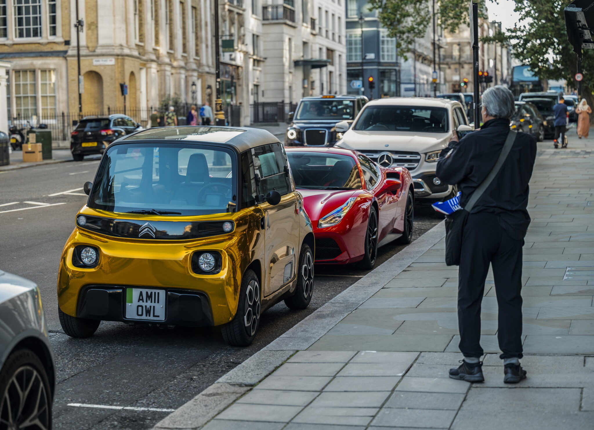 Gold-Wrapped Citroen Ami Photobombs Supercars In London | Carscoops