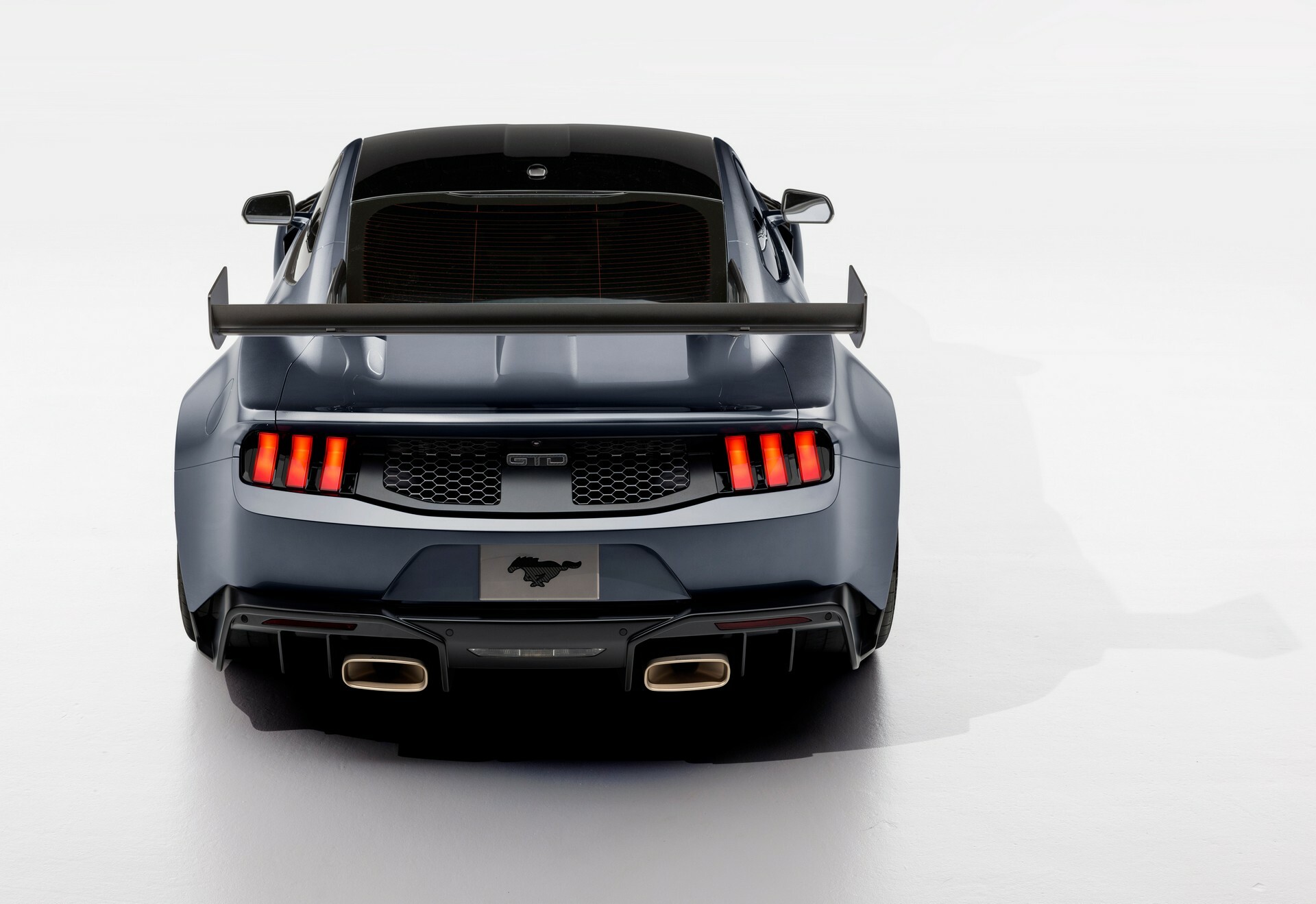 2025 Ford Mustang GTD Is A $300,000 Supercar With 800 HP+ And Chasing A ...