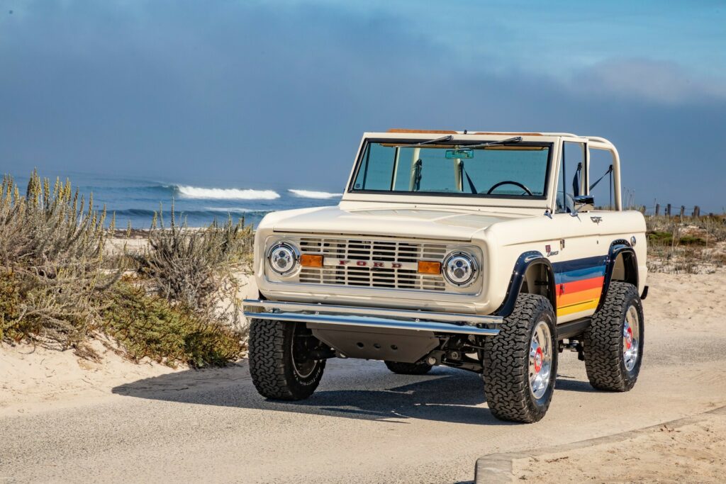 Gateway Bronco’s $400,000 Restomod Premieres With New Chassis And 460 ...