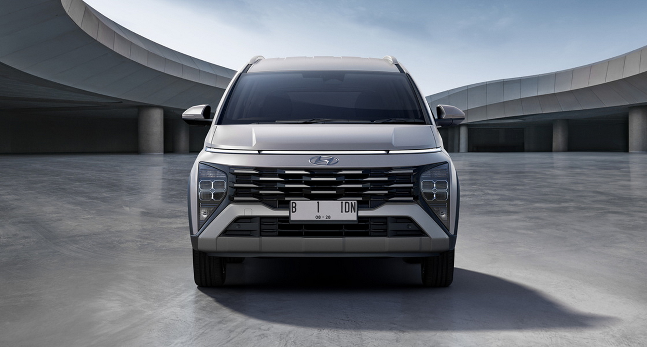 Hyundai Stargazer X Is A Budget Crossover Minivan With Futuristic Looks ...