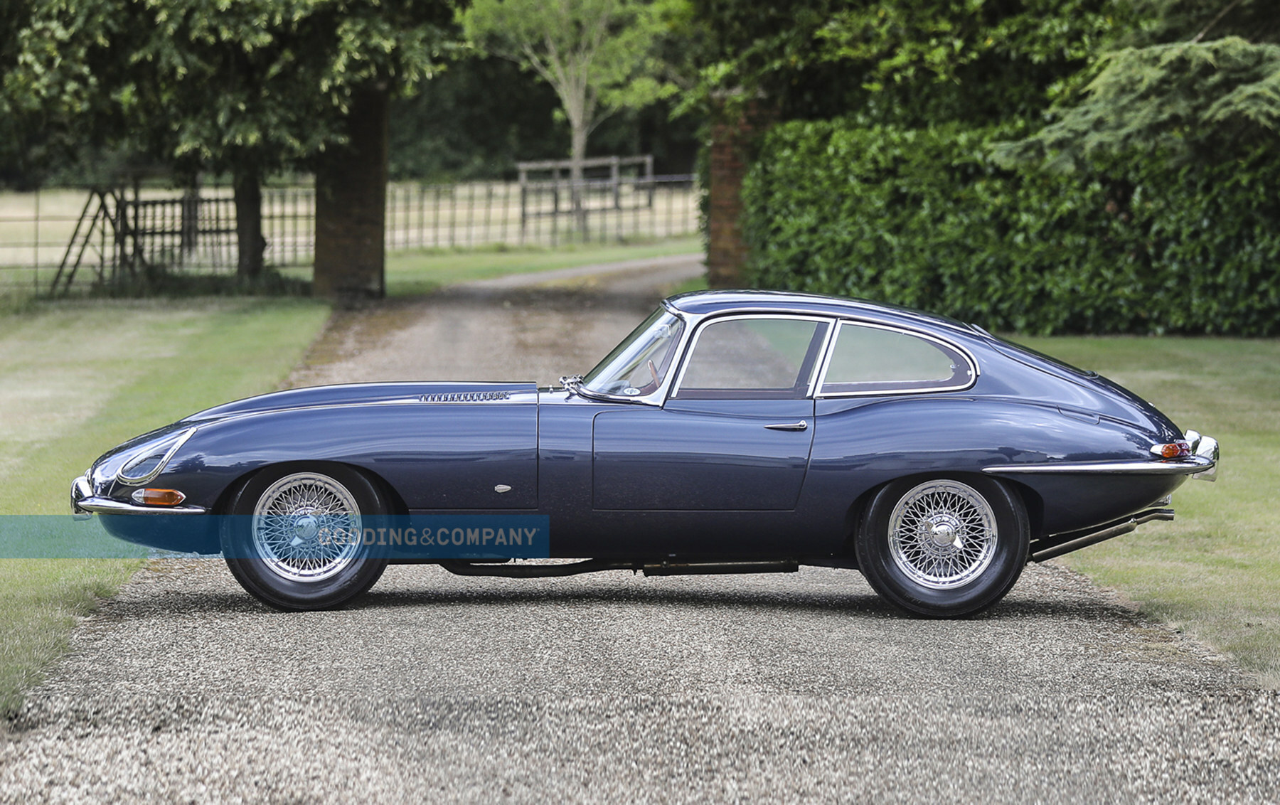 The First Ever Right-Hand Drive 1961 Jaguar E-Type Could Sell For $1.7 ...