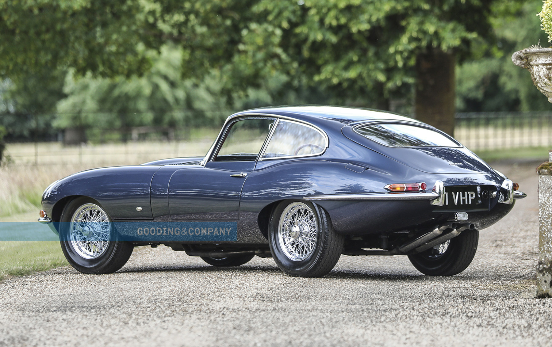 The First Ever Right-Hand Drive 1961 Jaguar E-Type Could Sell For $1.7 ...