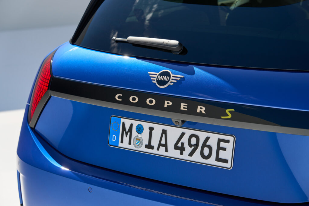 2025 Cooper EV Is A Grown-Up Premium Hatch That’s More Baby BMW Than ...