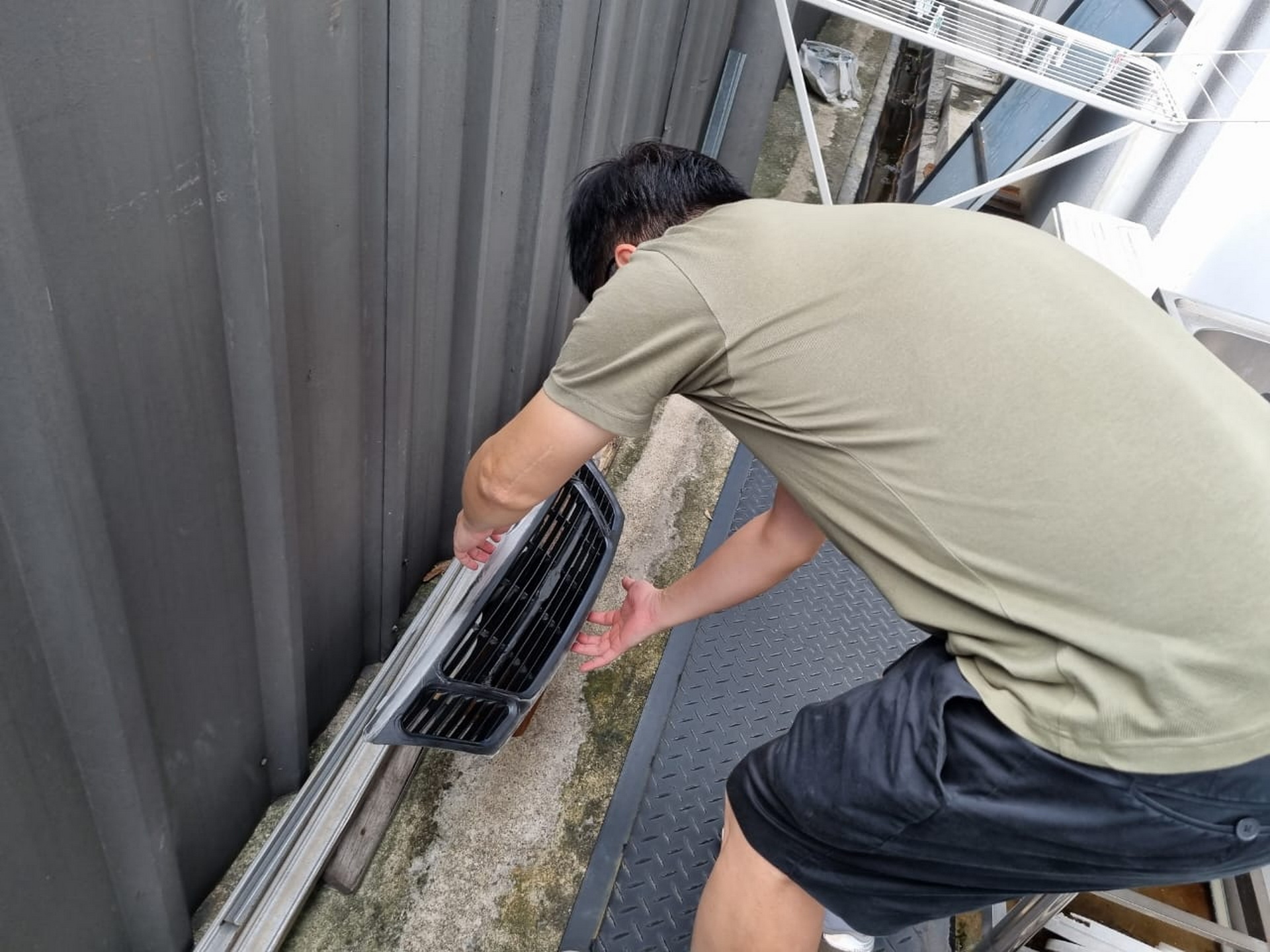 This Old Nissan Sentra Wants To Identify As A Saab | Carscoops