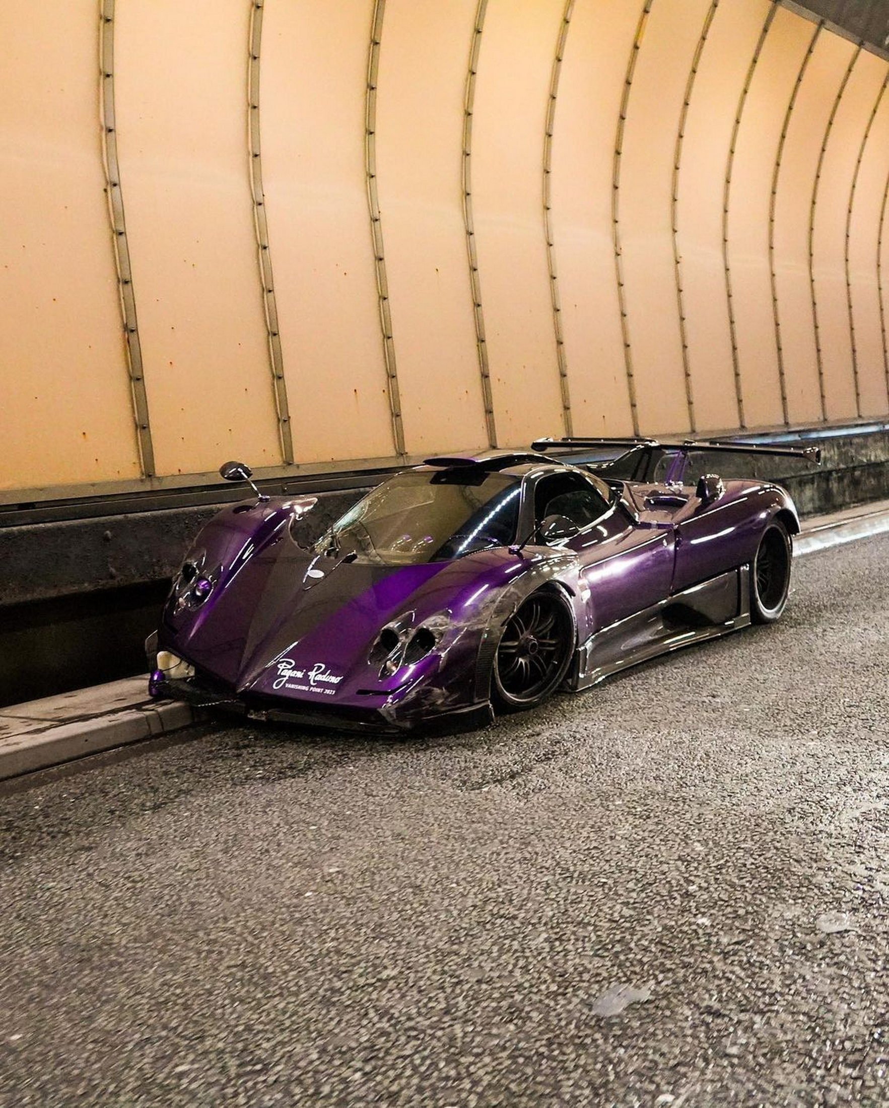 Dashcam Captures Hamilton’s Bespoke Pagani Zonda 760 LH Crashing ...