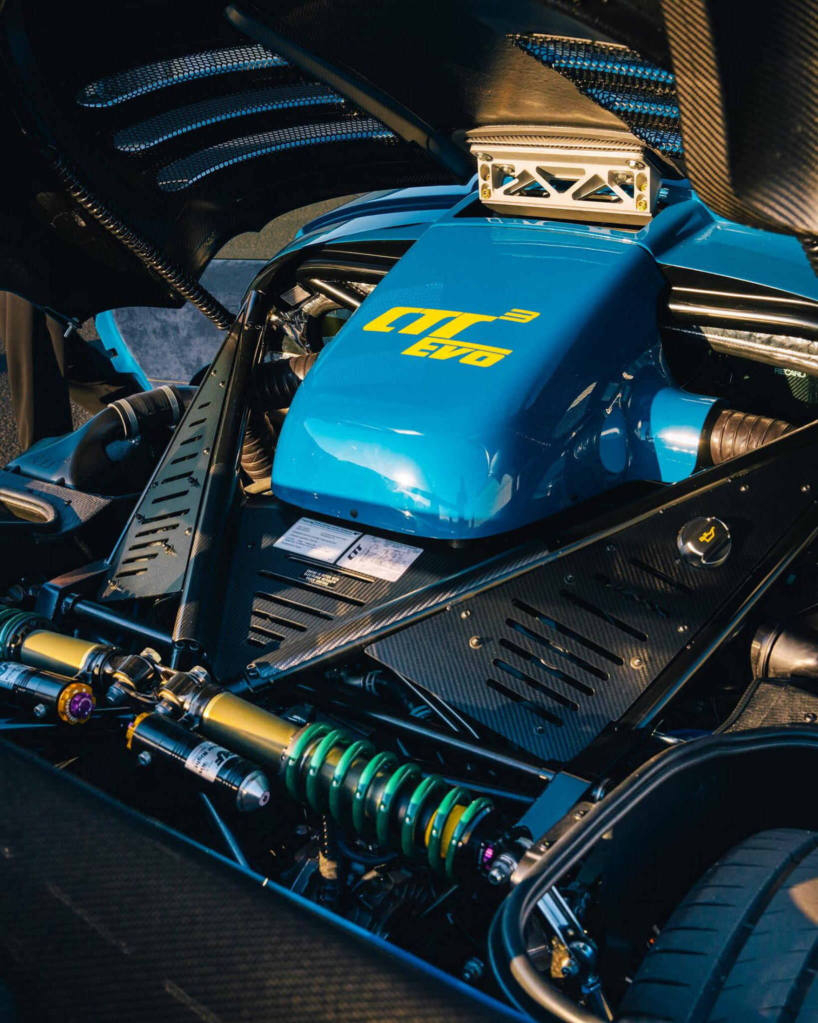 Ruf CTR3 Evo Mid-Engined Supercar Debuts With 789 HP And Porsche Bits ...