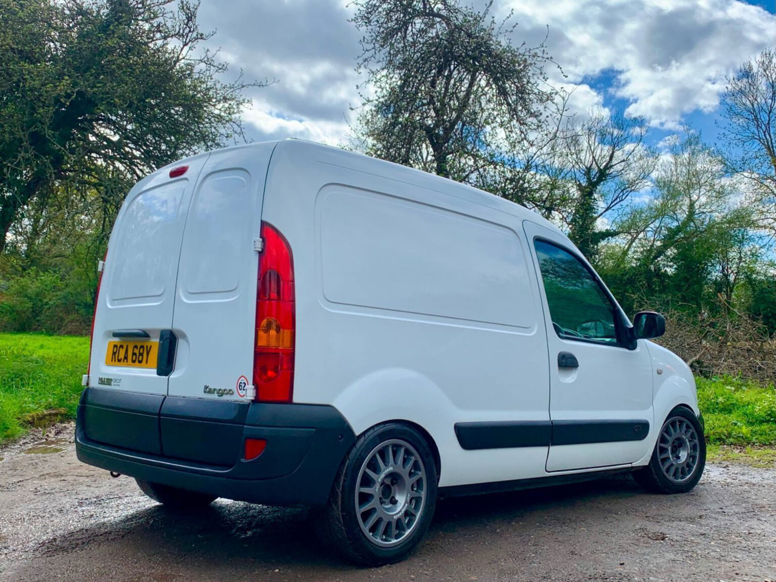 This Home-Brewed 200-HP Renaultsport Kangoo Is A Sleeper You Could ...