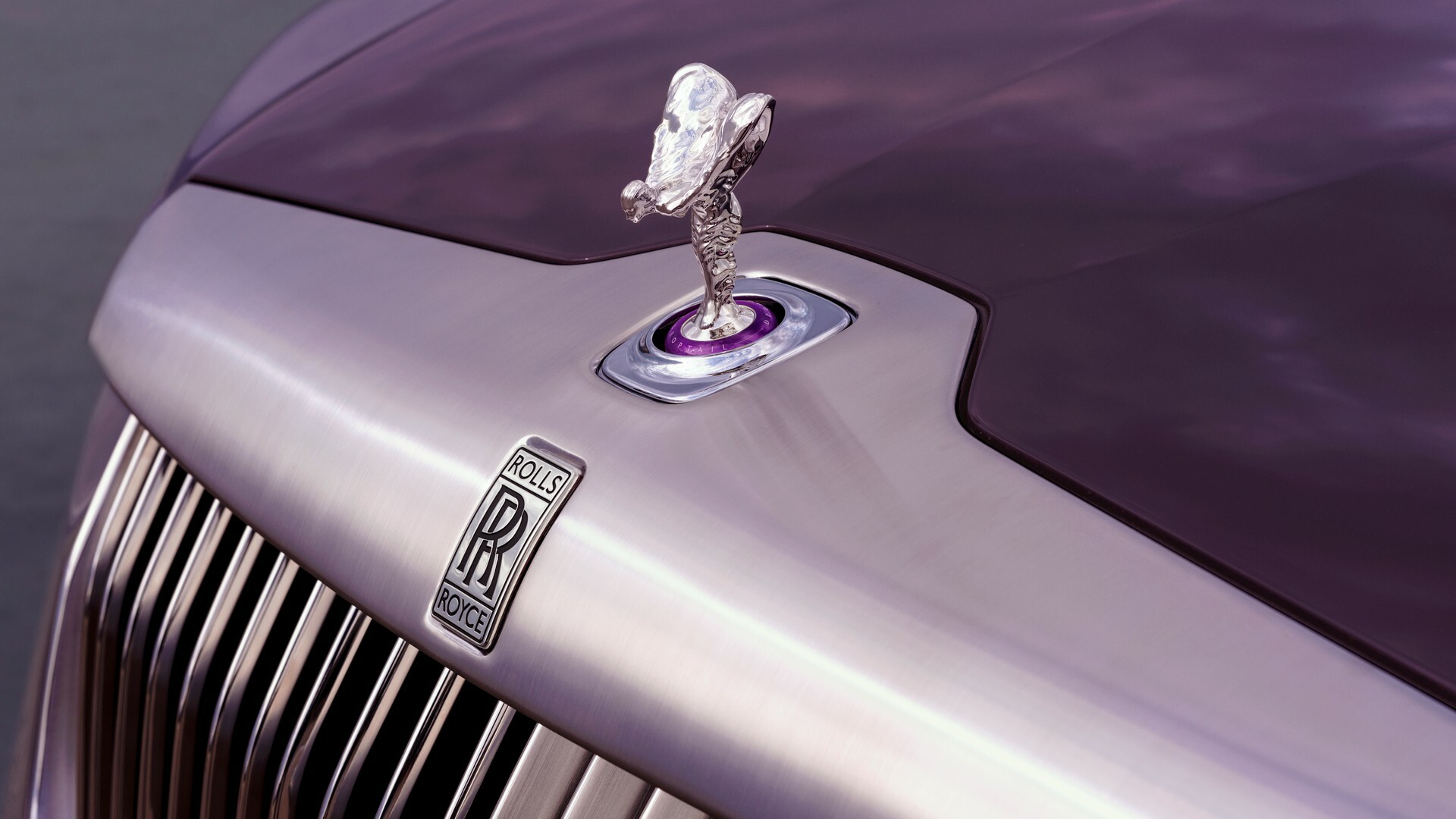 Rolls-Royce Amethyst Droptail Debuts As The Only Car With An ...