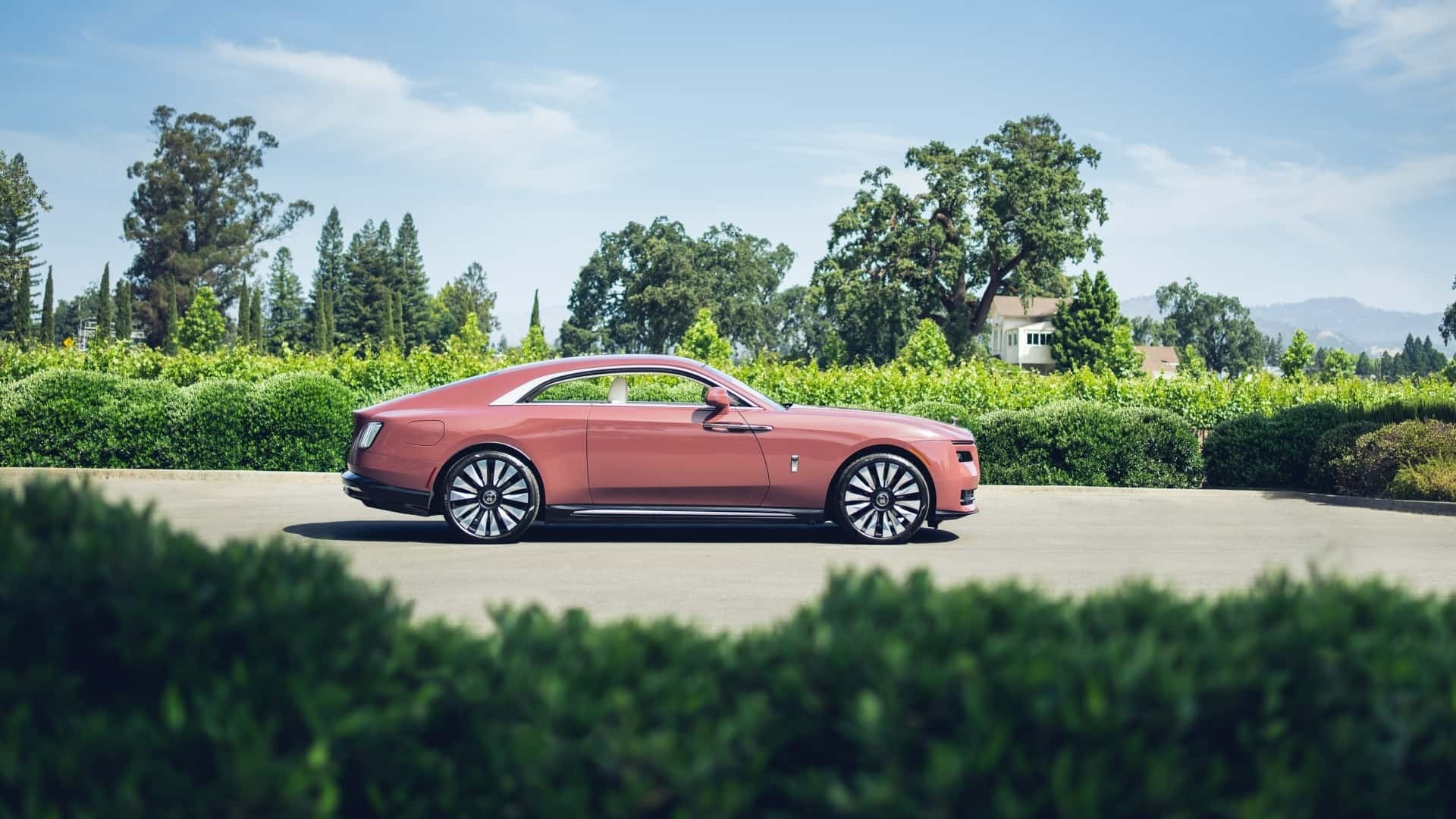 Rolls-Royce Spectre Lands In Monterey With Morganite Pink Paint | Carscoops