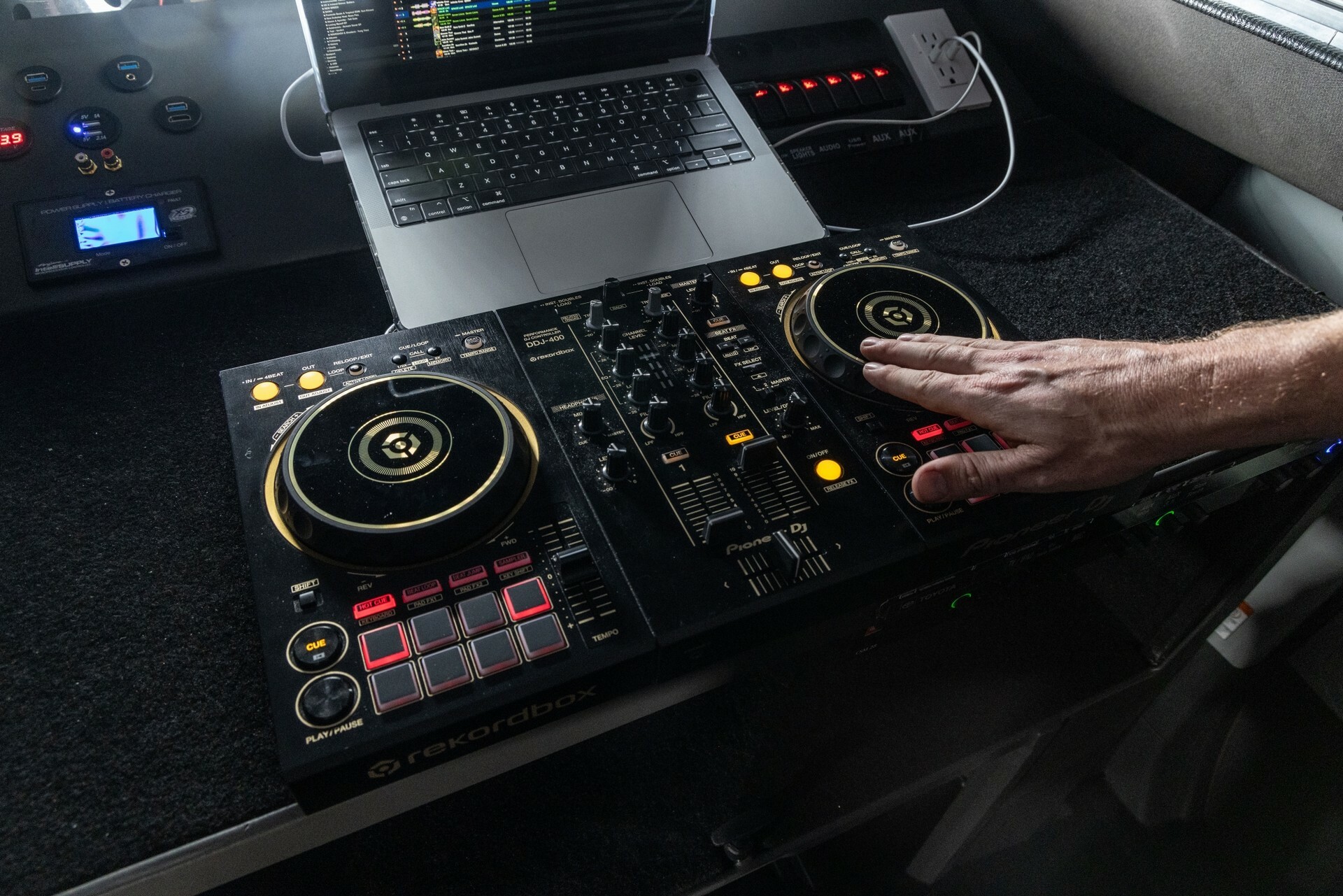 Toyota Sienna Remix Concept Debuts As A Mobile DJ Booth Complete With ...