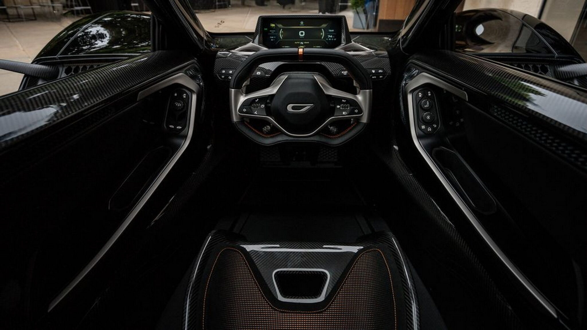 Here’s The Czinger 21C Blackbird In All Of Its 1,350 HP Glory | Carscoops