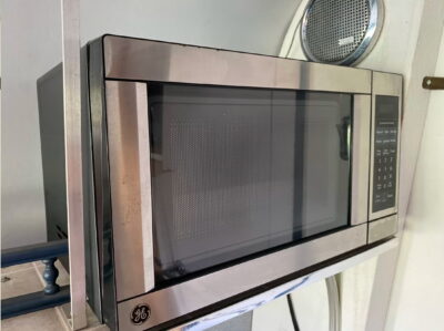 This 1-Of-12 Dodge Starcraft Motorhome Is As Rare As It Is Cute | Carscoops