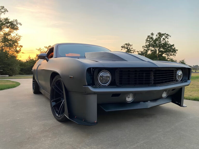 Is It Halloween Already? 2017 Dodge Challenger Cosplays As 1969 Camaro ...