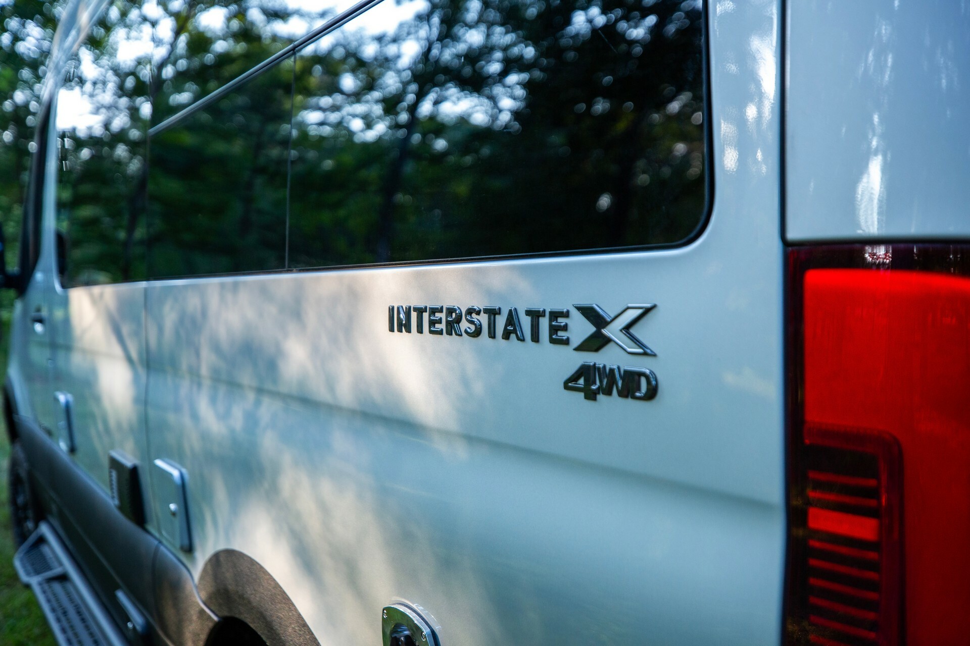 2024 Airstream Interstate 19X Is A $200,000 Mercedes-Based, Off-Road ...