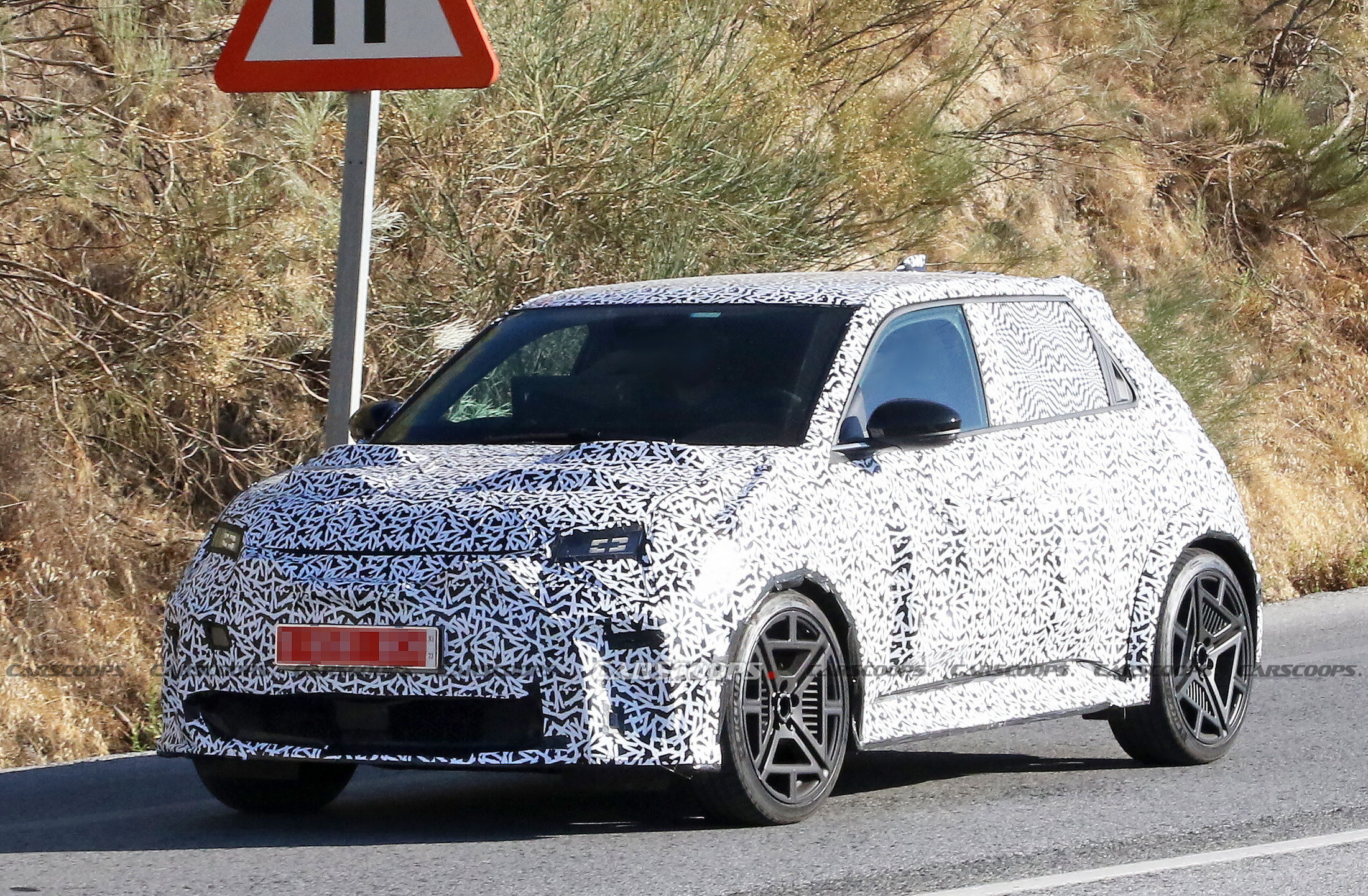 2024 Alpine A290 Electric Hot Hatch Tries To Hide Sharp Bodykit In Spy ...