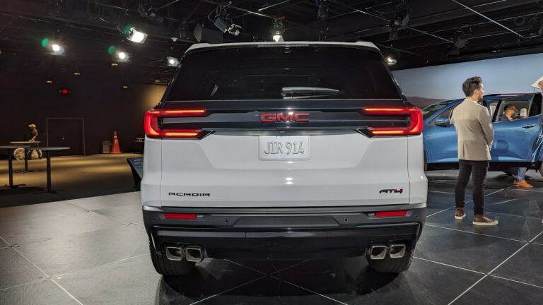 First Look: 2024 GMC Acadia Goes Big On Luxury And Offers Lifted AT4 ...