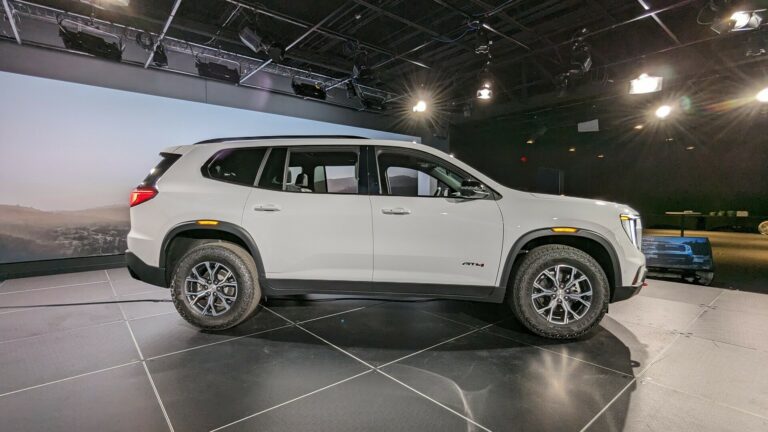 First Look: 2024 GMC Acadia Goes Big On Luxury And Offers Lifted AT4 ...