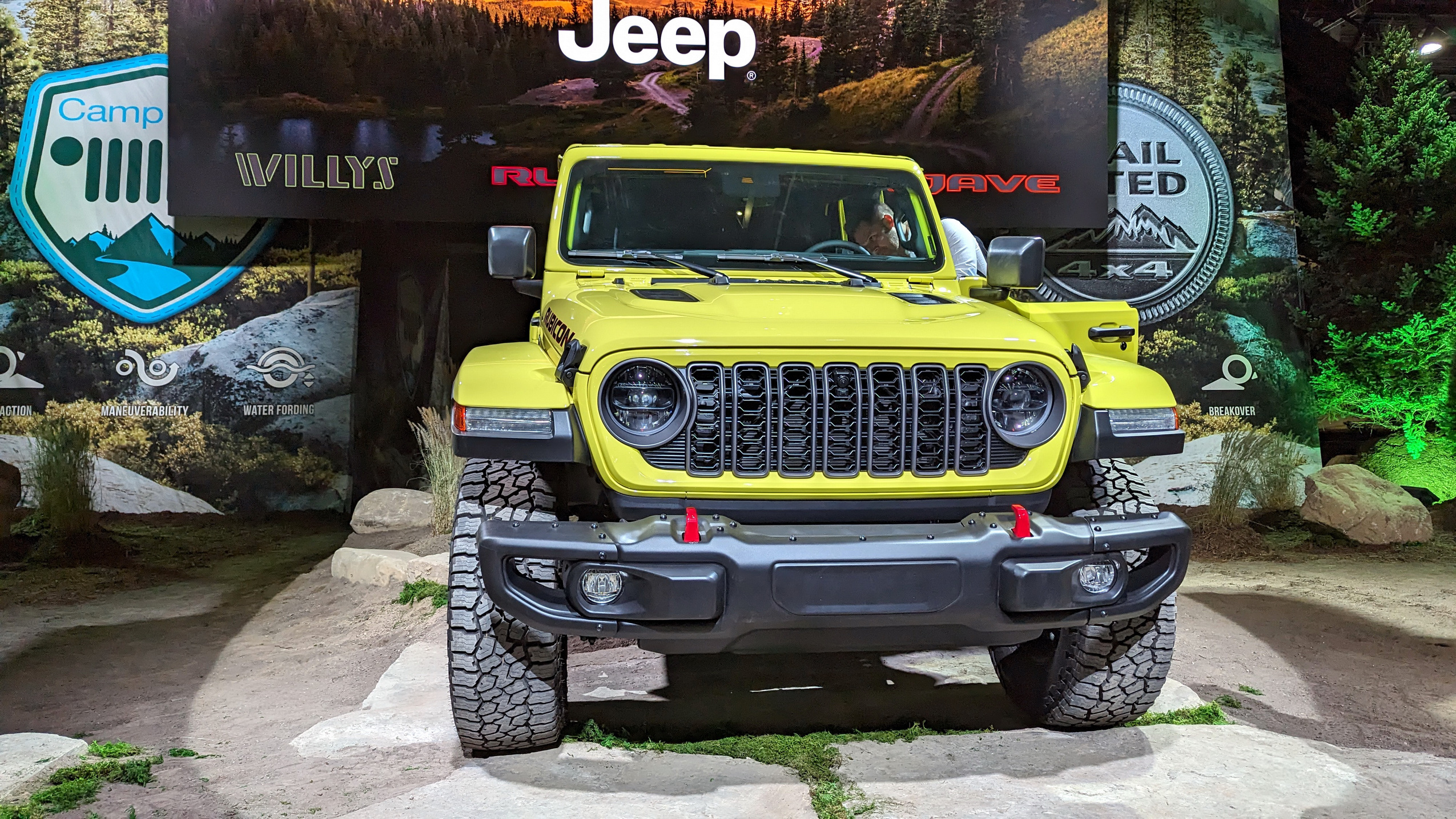 2024 Jeep Gladiator Updated With A New Face, Better Interior, And More ...