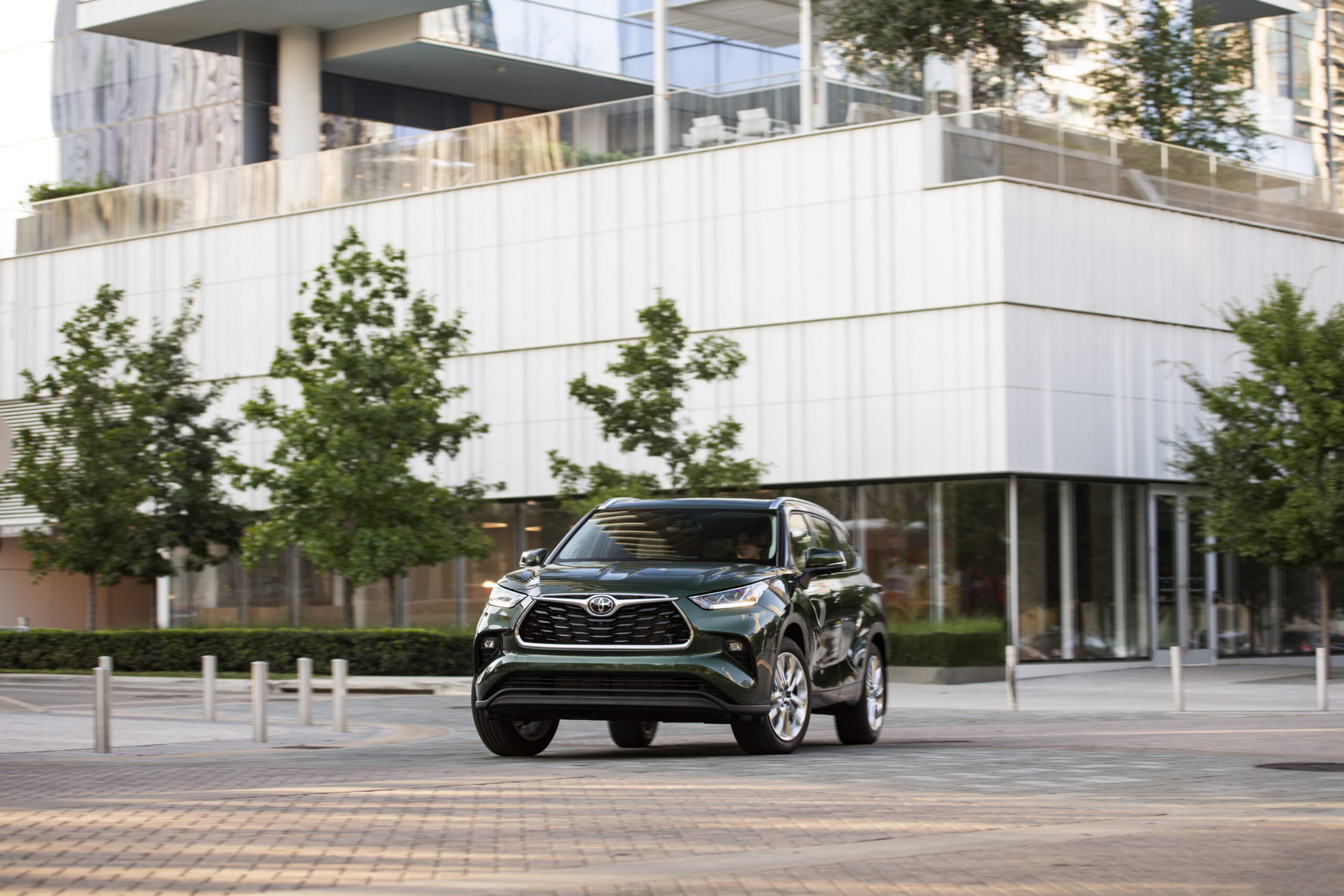 2024 Toyota Highlander Gains Nightshade Trim, Loses L Trim, Starting ...