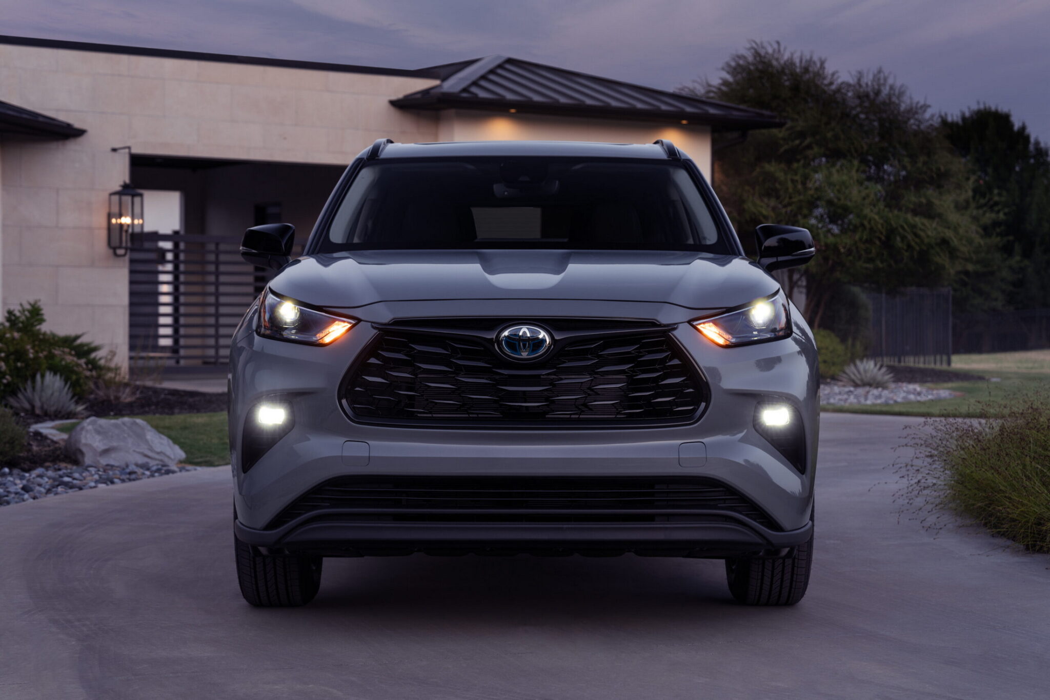 2024 Toyota Highlander Gains Nightshade Trim, Loses L Trim, Starting ...