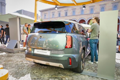 2025 Mini Countryman Debuts With A Larger Body And Up To 308 HP Of ...