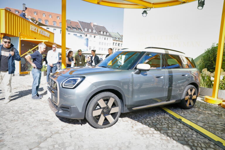 Mini’s Chinese-Made EVs Face Big Tariffs In U.S., But BMW Has A Plan ...