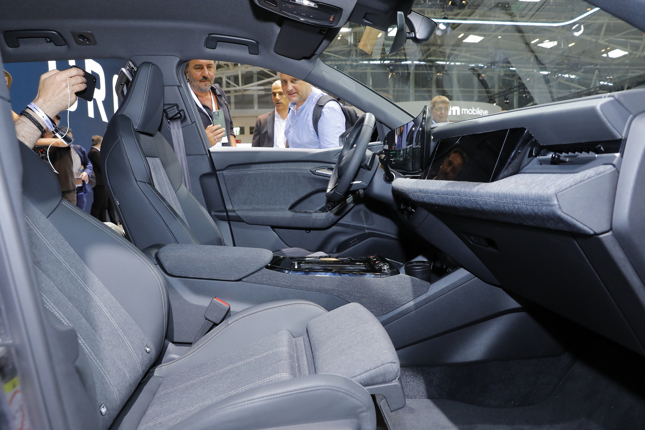 2025 Audi Q6 E-Tron Reveals Tech-Infused Cabin With 10.6-Inch Passenger ...