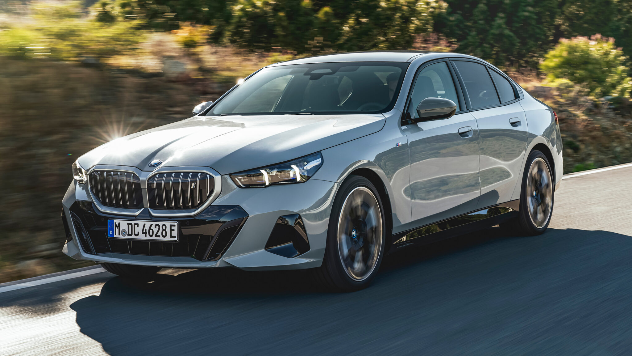 BMW 550e xDrive Heading To The U.S. With 483 HP And A $73,800 Price Tag ...