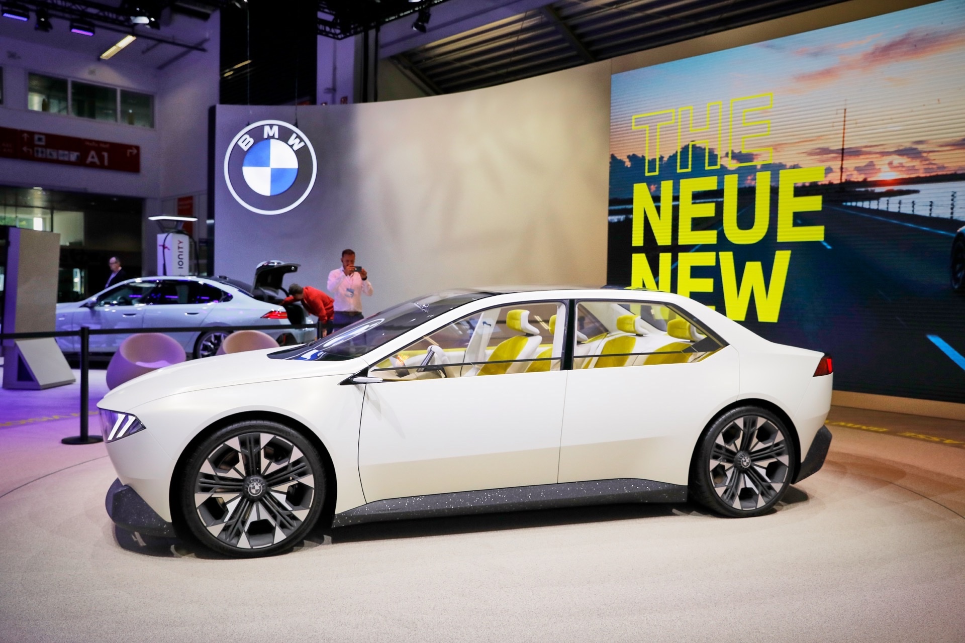 BMW Neue Klasse Concept Reboots The Brand And The 3-Series For The ...