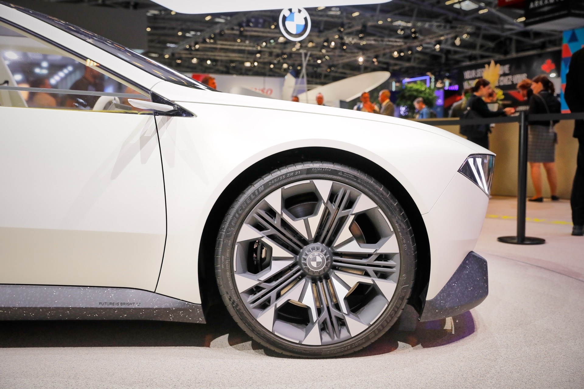 BMW Neue Klasse Concept Reboots The Brand And The 3-Series For The ...
