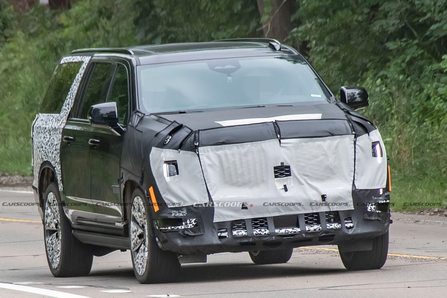 2025 Cadillac Escalade Spied With New Interior From The Electric ...