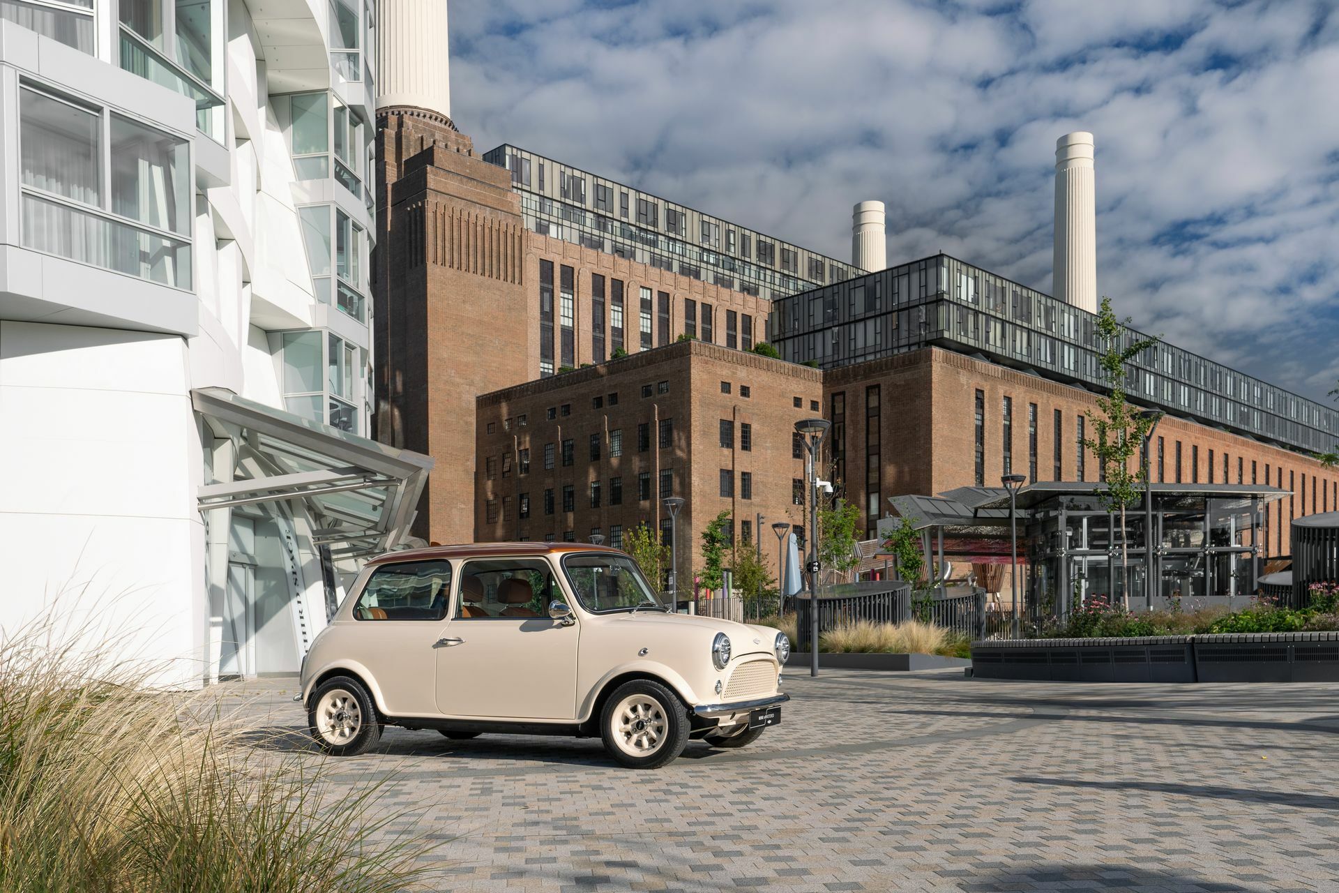 David Brown Unveils Mini eMastered With 18.8 kWh Battery And 97 HP ...