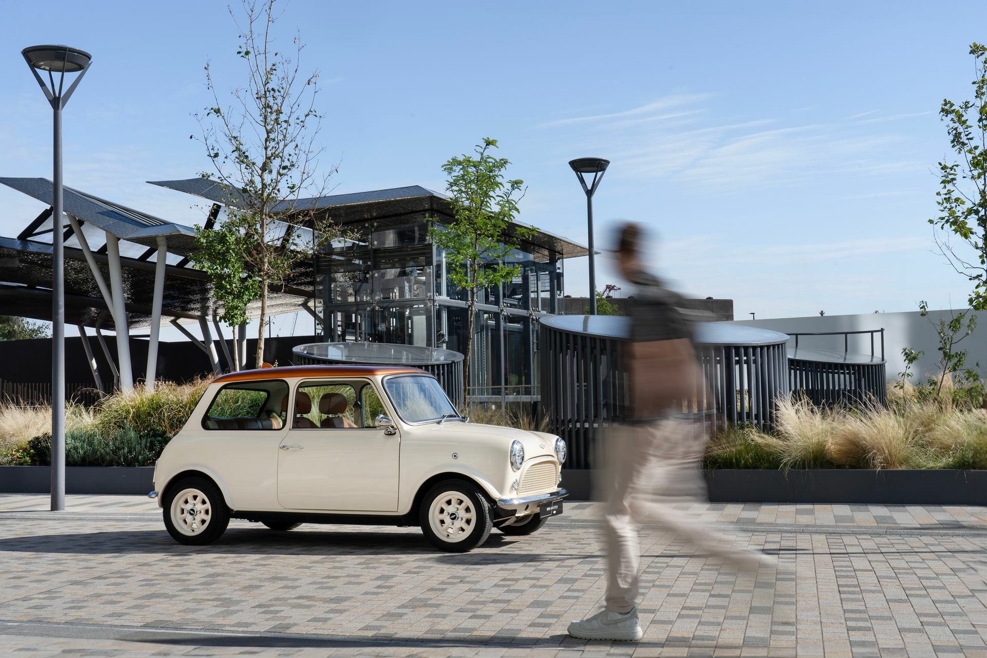 David Brown Unveils Mini eMastered With 18.8 kWh Battery And 97 HP ...