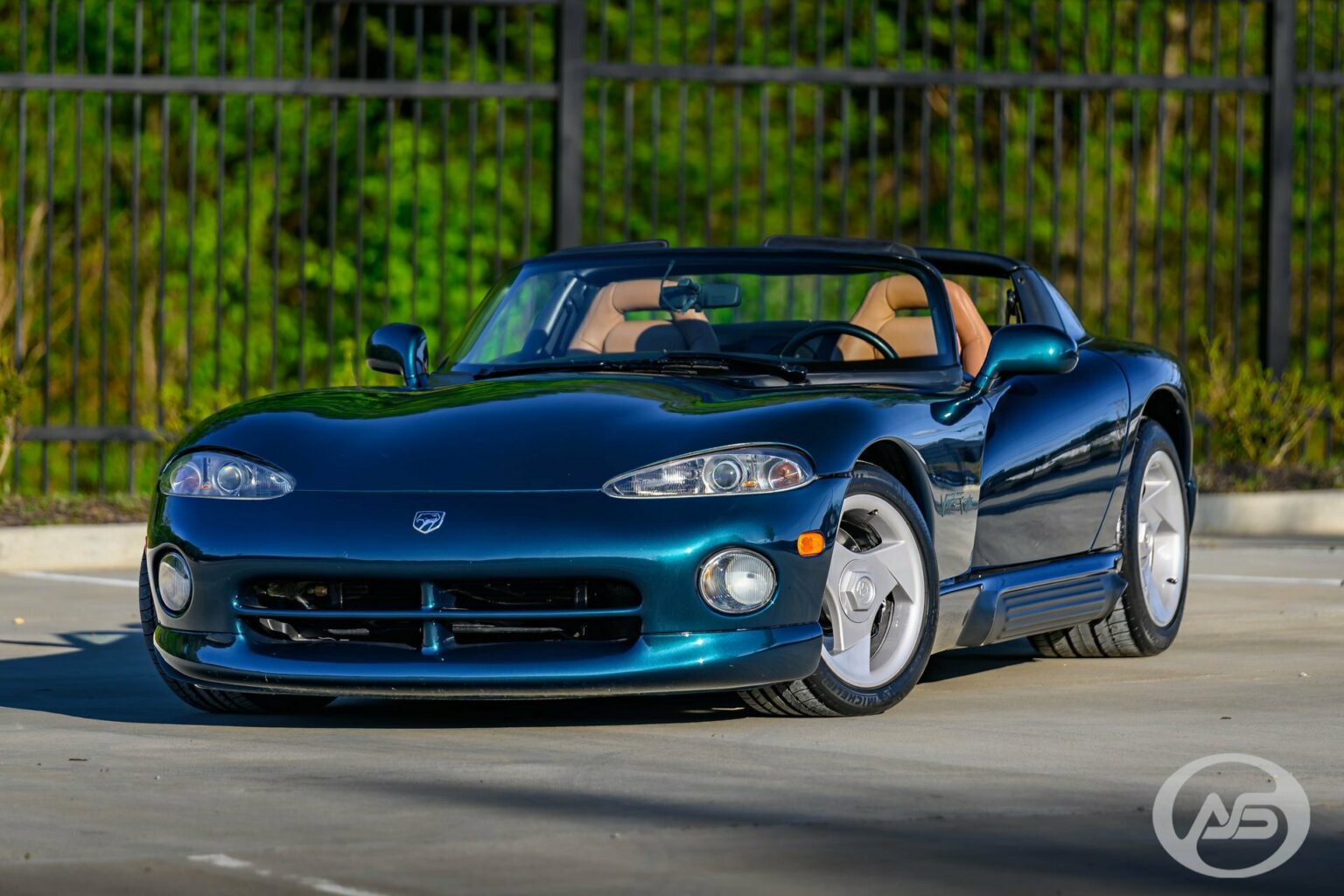This Rare Emerald Green 1994 Dodge Viper Is A Great Way To Spend ...