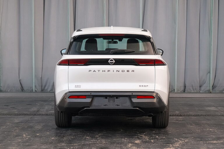 China’s New 2024 Nissan Pathfinder Looks Like A Restyled Infiniti QX60 ...
