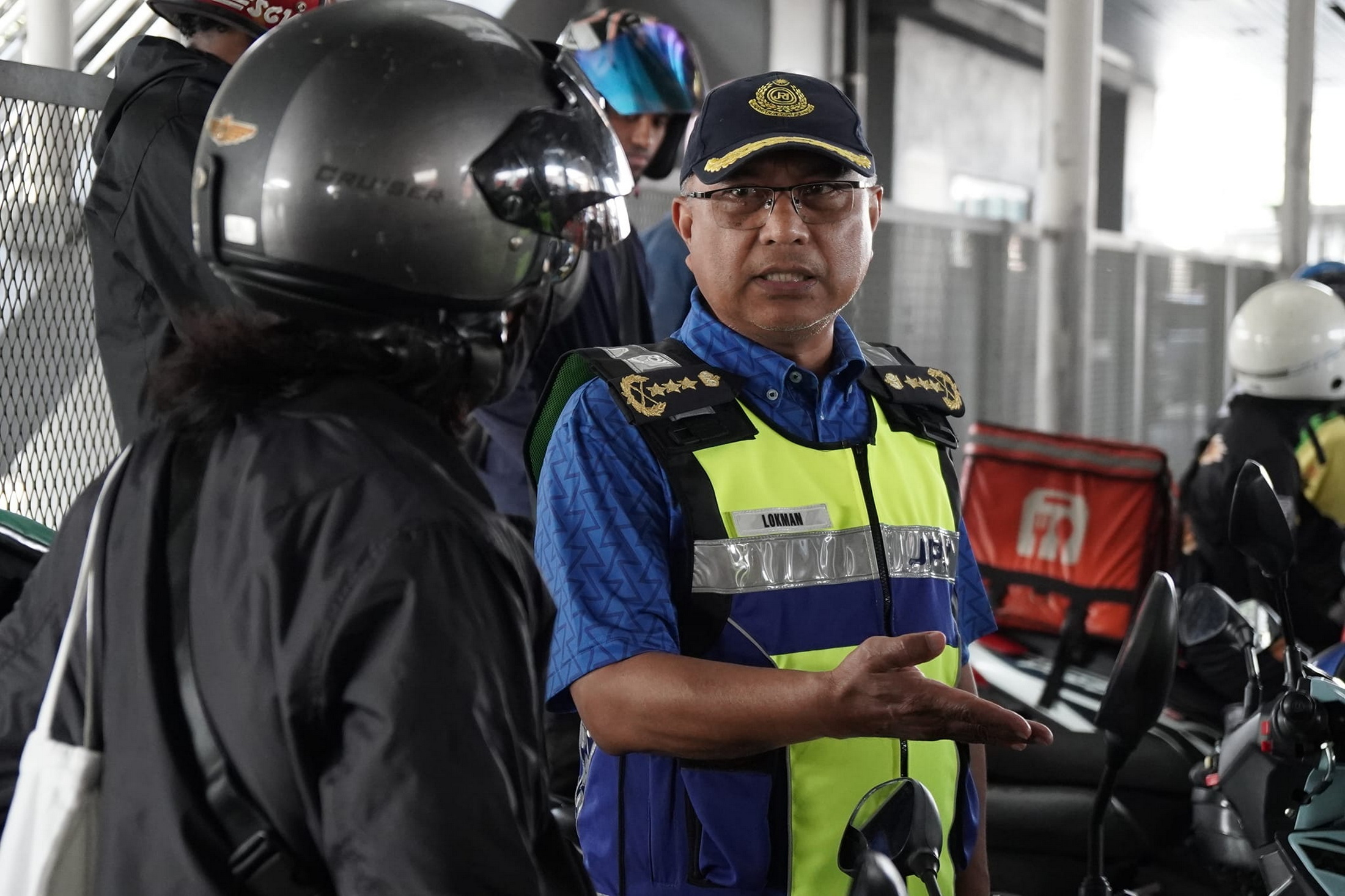 Malaysian Motorcyclist Goes Viral After Being Ticketed For “World’s ...