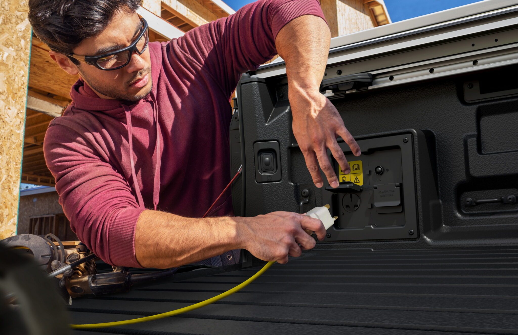 2025 Ford Ranger Plug-In Hybrid Revealed With Over 28 Miles Of EV-Only ...